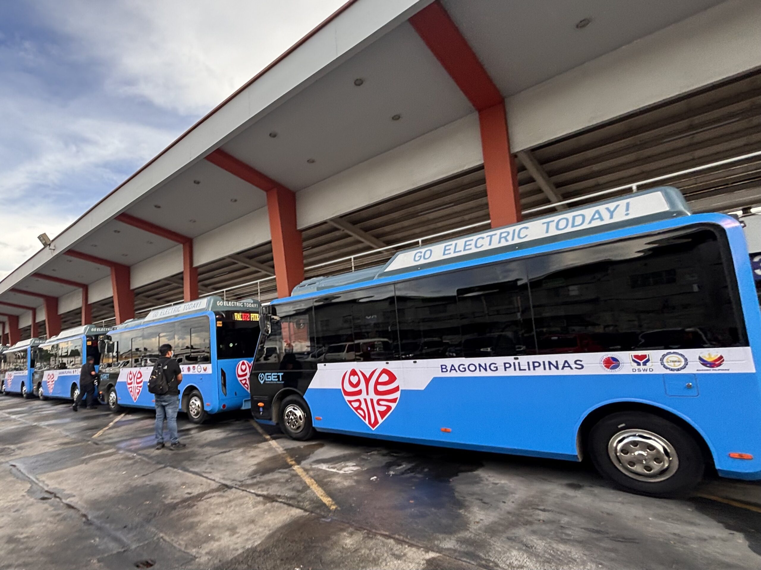 Iconic Love Bus returns to Metro Manila streets