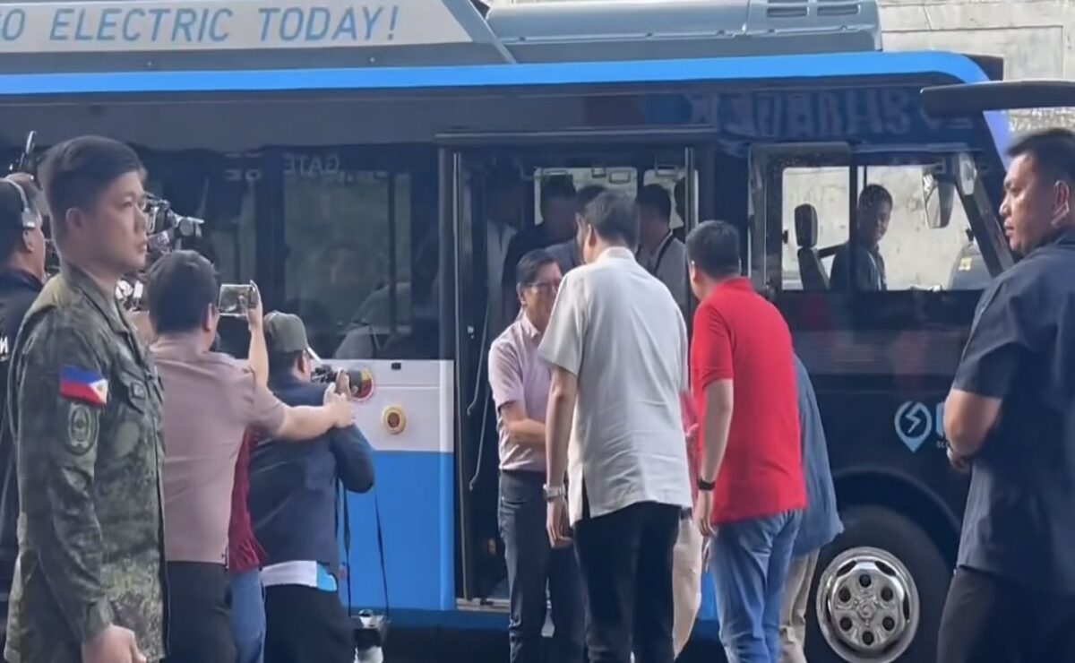 Iconic Love Bus returns to Metro Manila streets