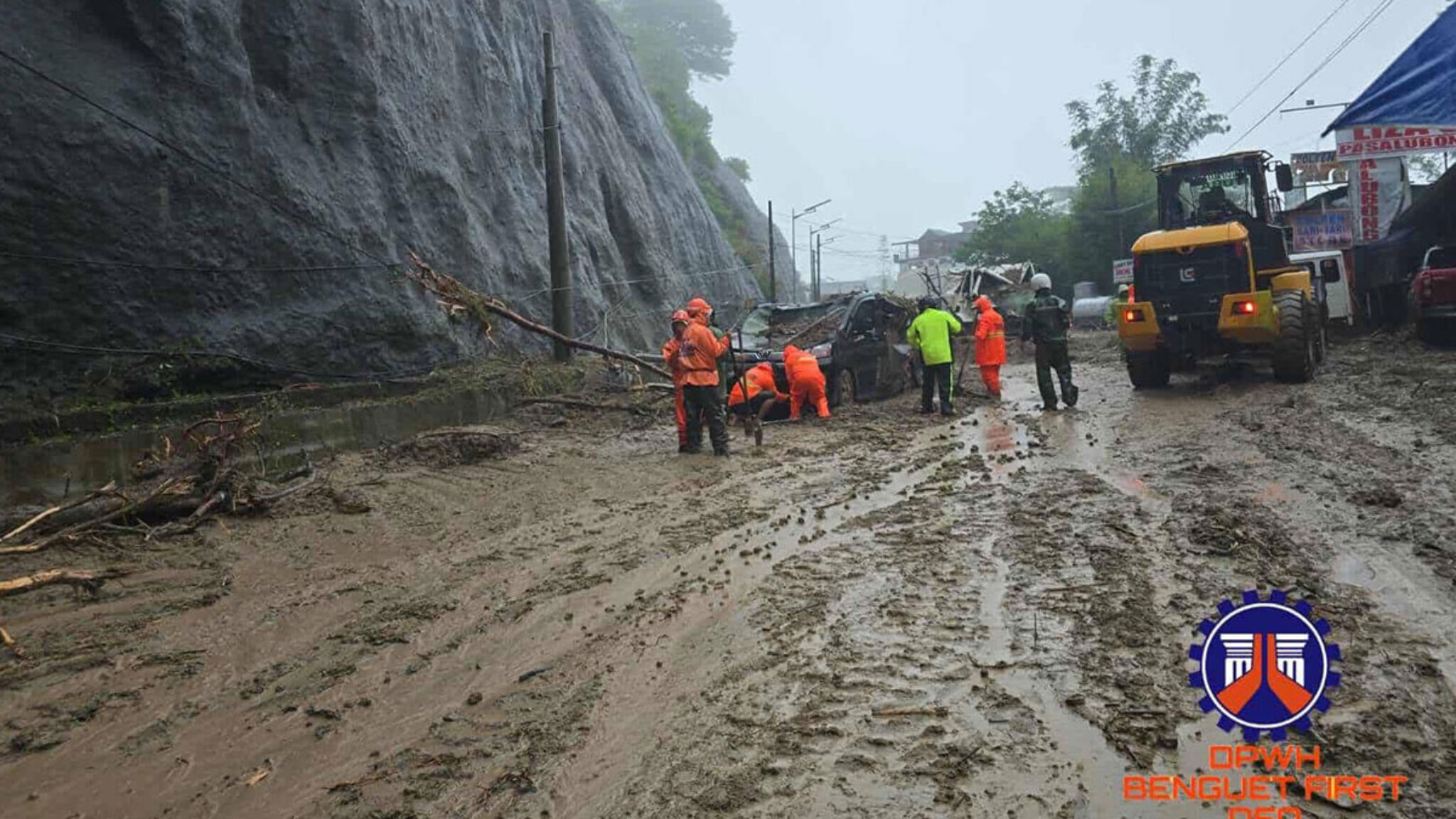 Elderly man killed, others hurt by landslides on route to Baguio City