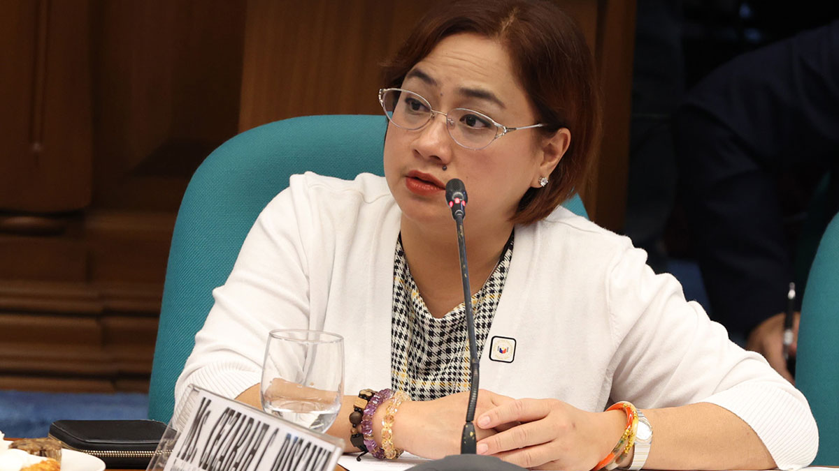 Estrada: Discayas own 80 vehicles, 40 of which are luxury cars