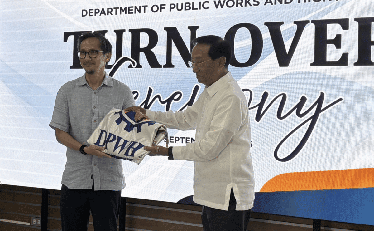 Outgoing DPWH chief says 15 flood control projects don't exist