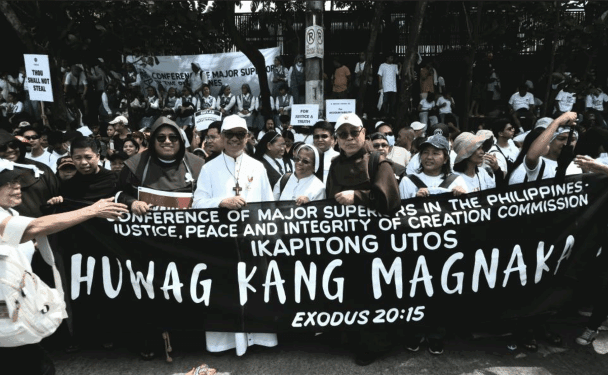 Cardinal David, other bishops join 'Trillion Peso March' protest
