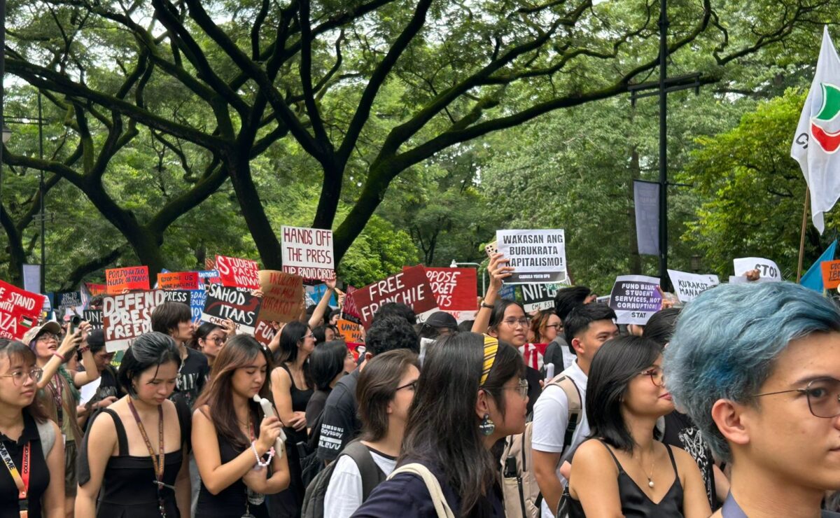 LOOK: Thousands of UP students hold Black Friday protest