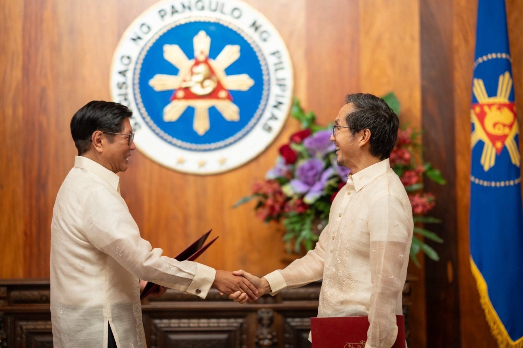 Dizon to get ex-DPWH chiefs' advice: 'I admit I’m somewhat in the dark ...