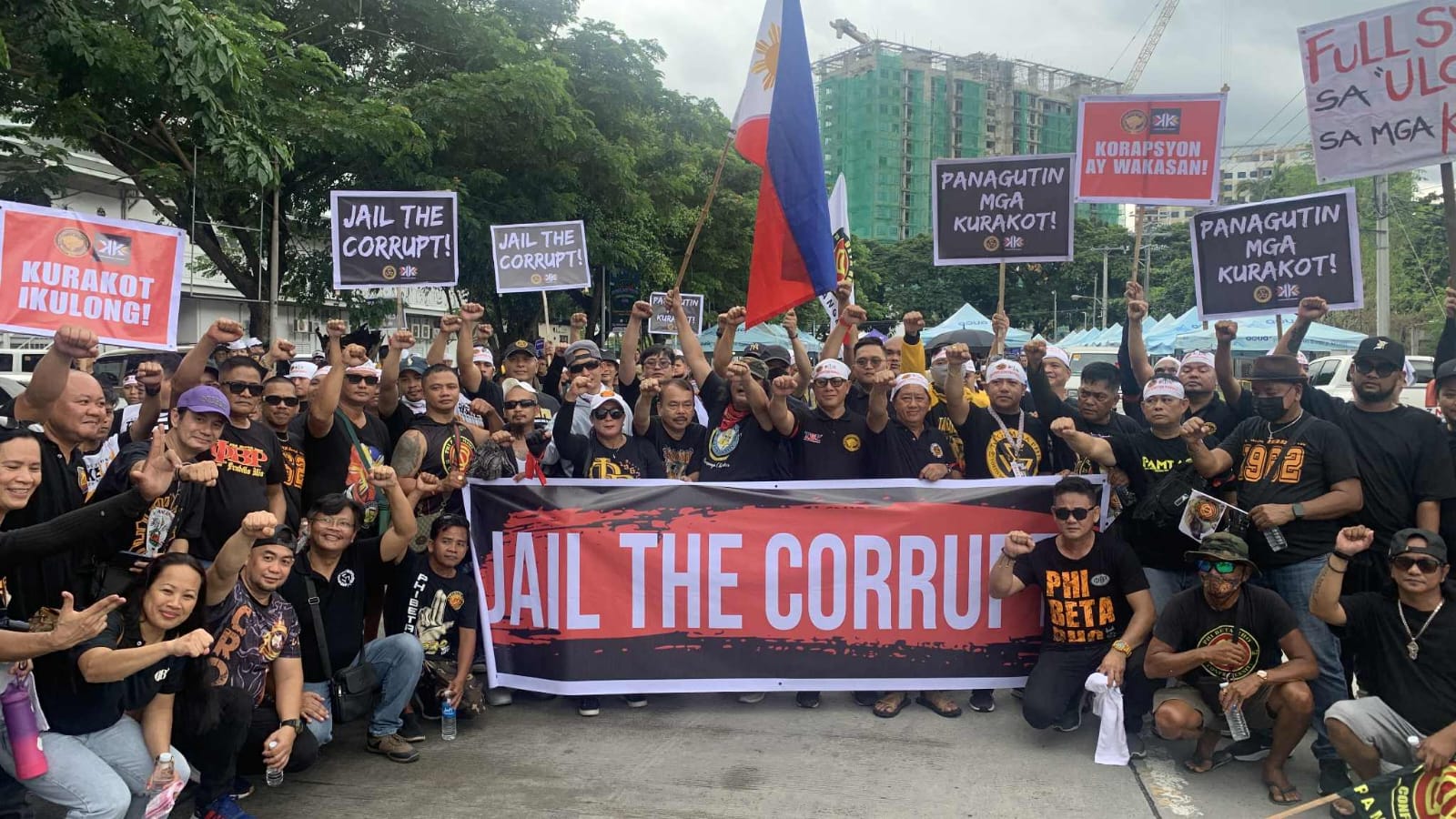 Business groups criticize Marcos for slow progress vs corruption