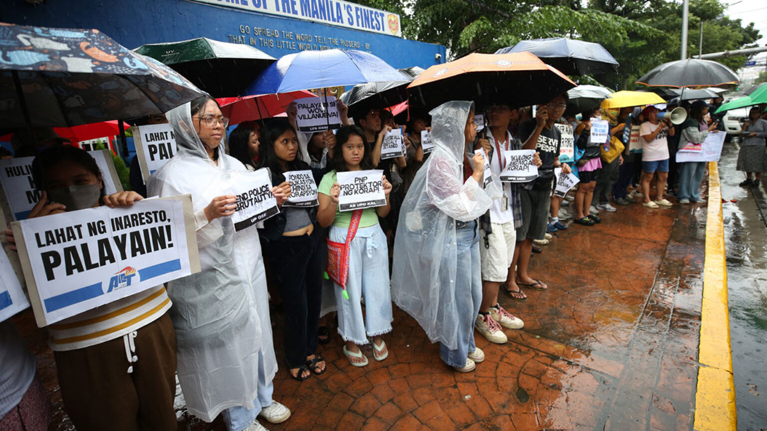 Palace vows ‘justice’ vs groups behind riots