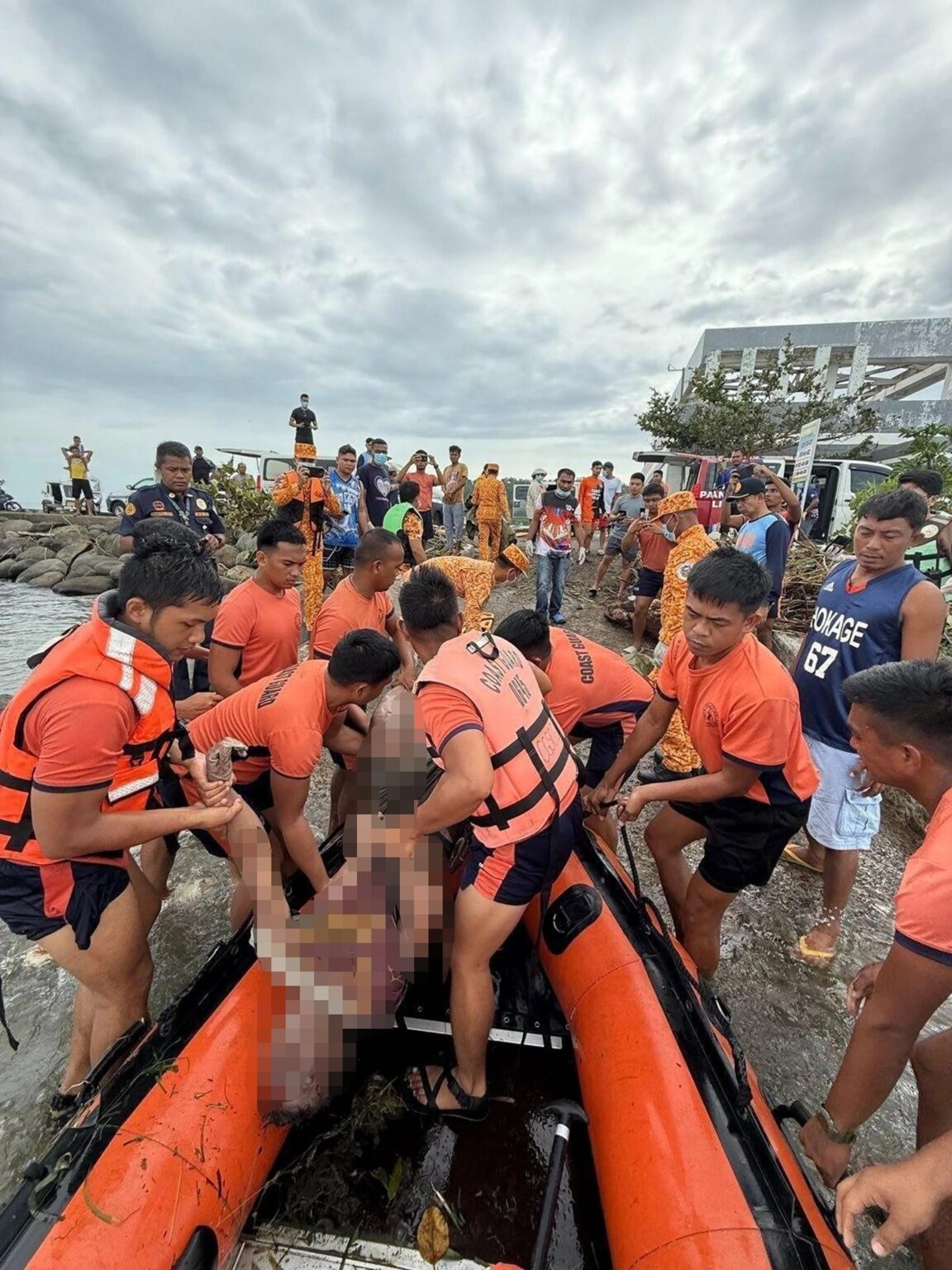 4 confirmed dead, 4 missing in Cagayan town boat mishap