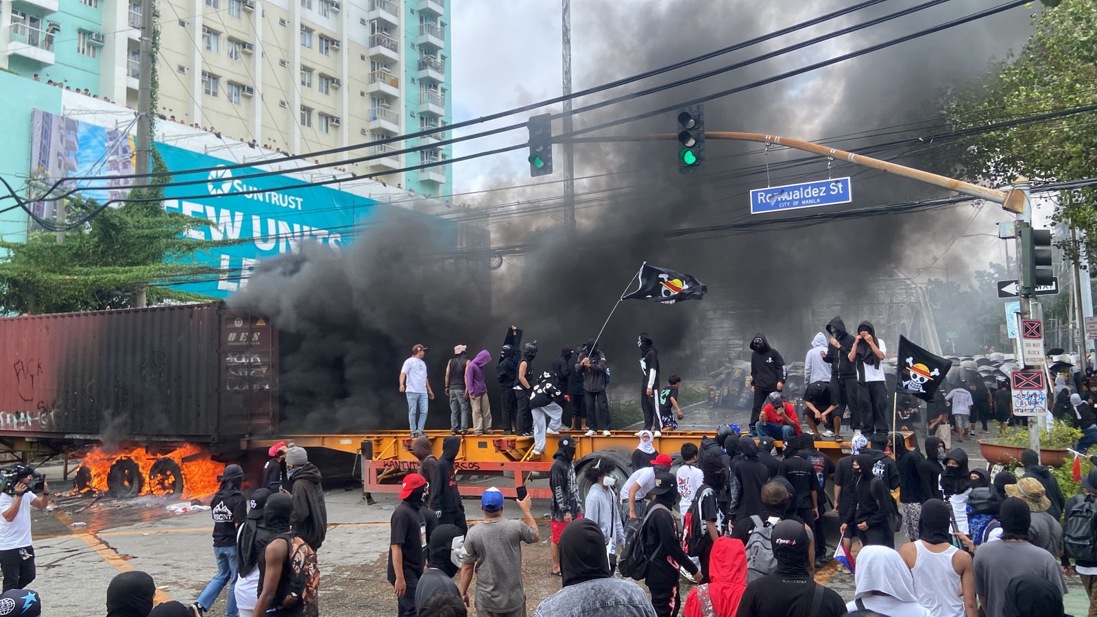 PNP calls for calm after rioters set trailer ablaze