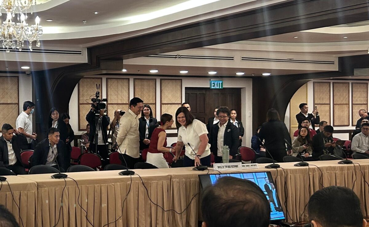 Sara Duterte shows up alone at OVP budget hearing