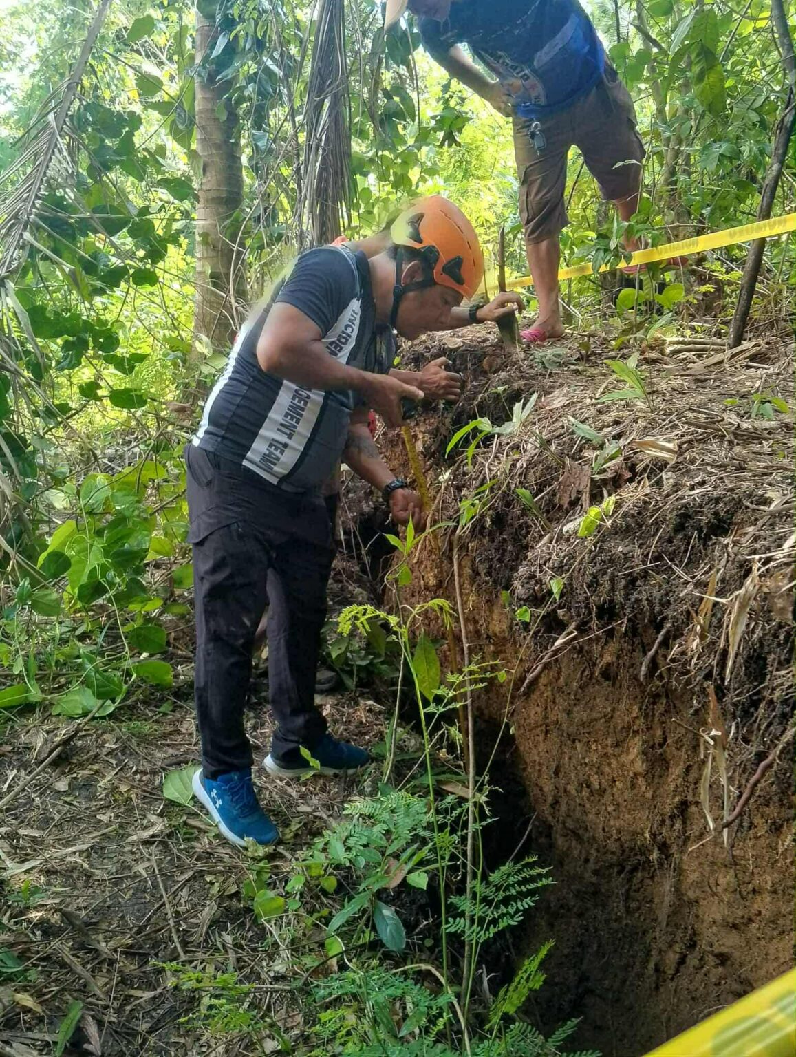 Sinkhole that threatens road in Sinapaly City `progressing' - MGB