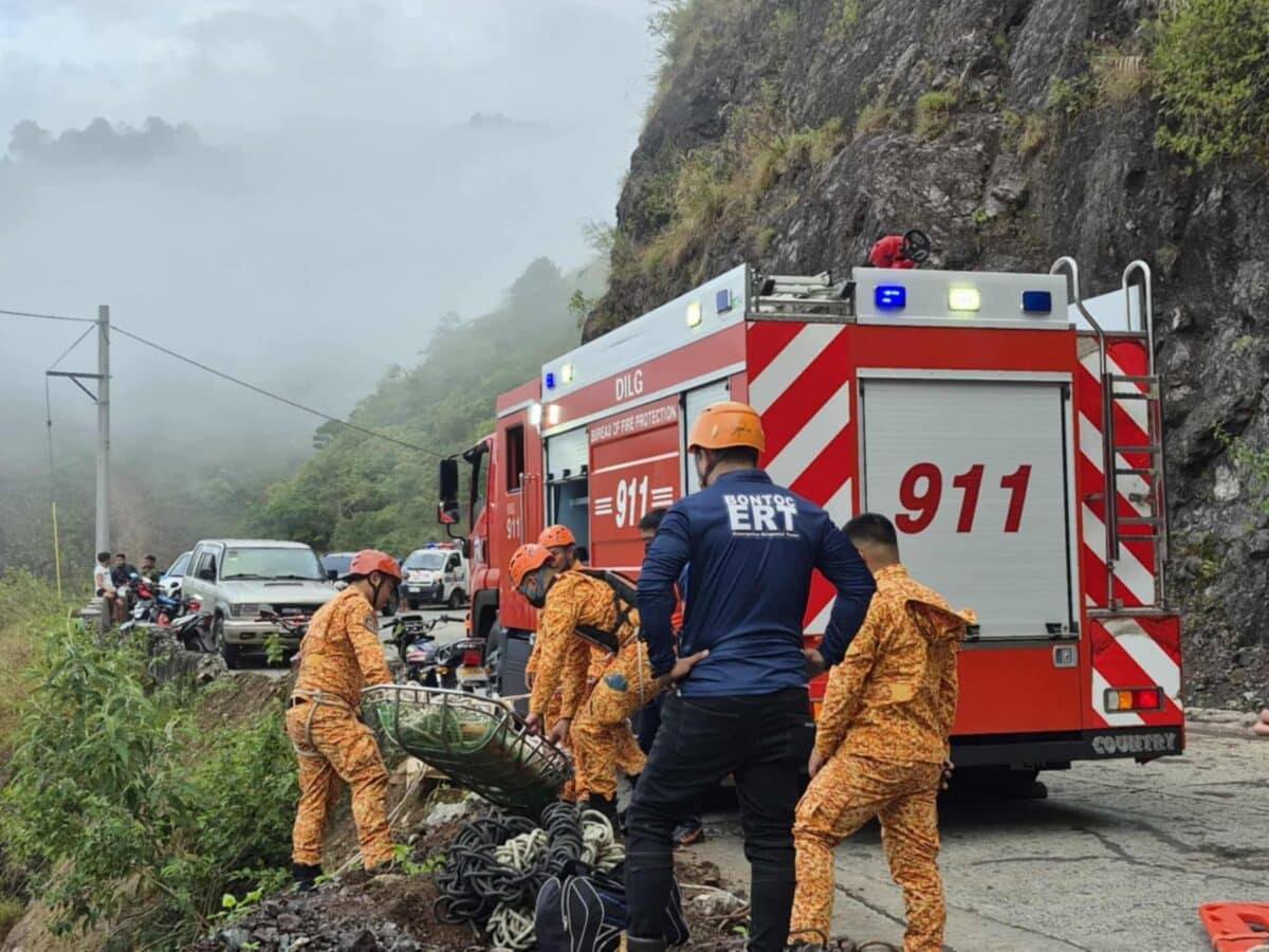 3 dead, 2 missing as truck plunges into Chico River in Mt. Province