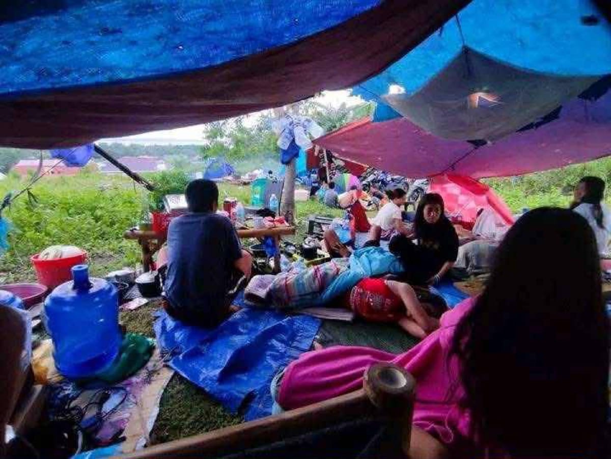 Aid slow to reach remote areas in quake-hit Cebu