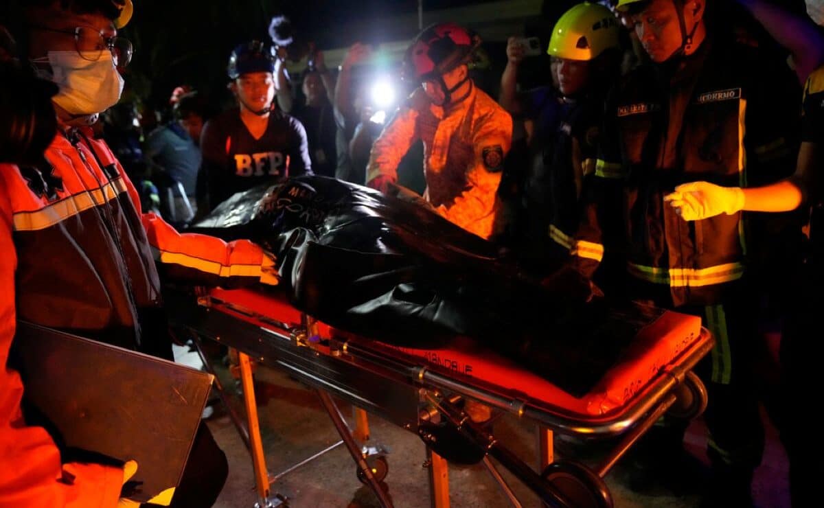 LOOK: Destruction, rescue after 6.9-magnitude Cebu earthquake