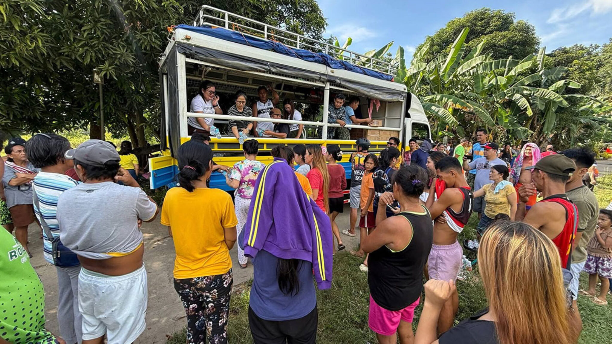 Cebu gov calls for ‘unity’ amid ‘slow rehab’ claims