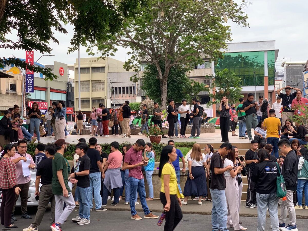 Strong quake in Davao Oriental sends Davao City residents onto streets