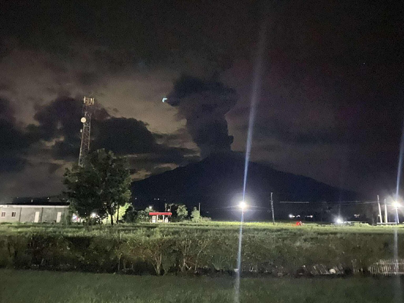 Kanlaon Volcano spews ash anew