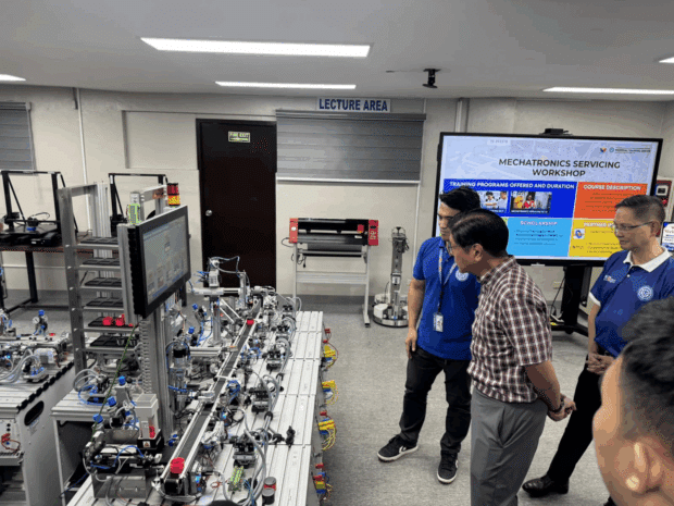 Marcos visits TESDA training centers, specialized training hubs