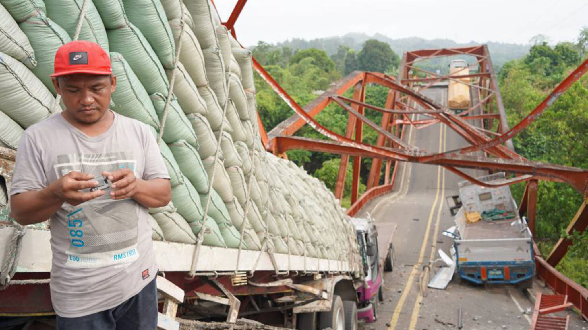 Cagayan gov orders probe of bridge collapse