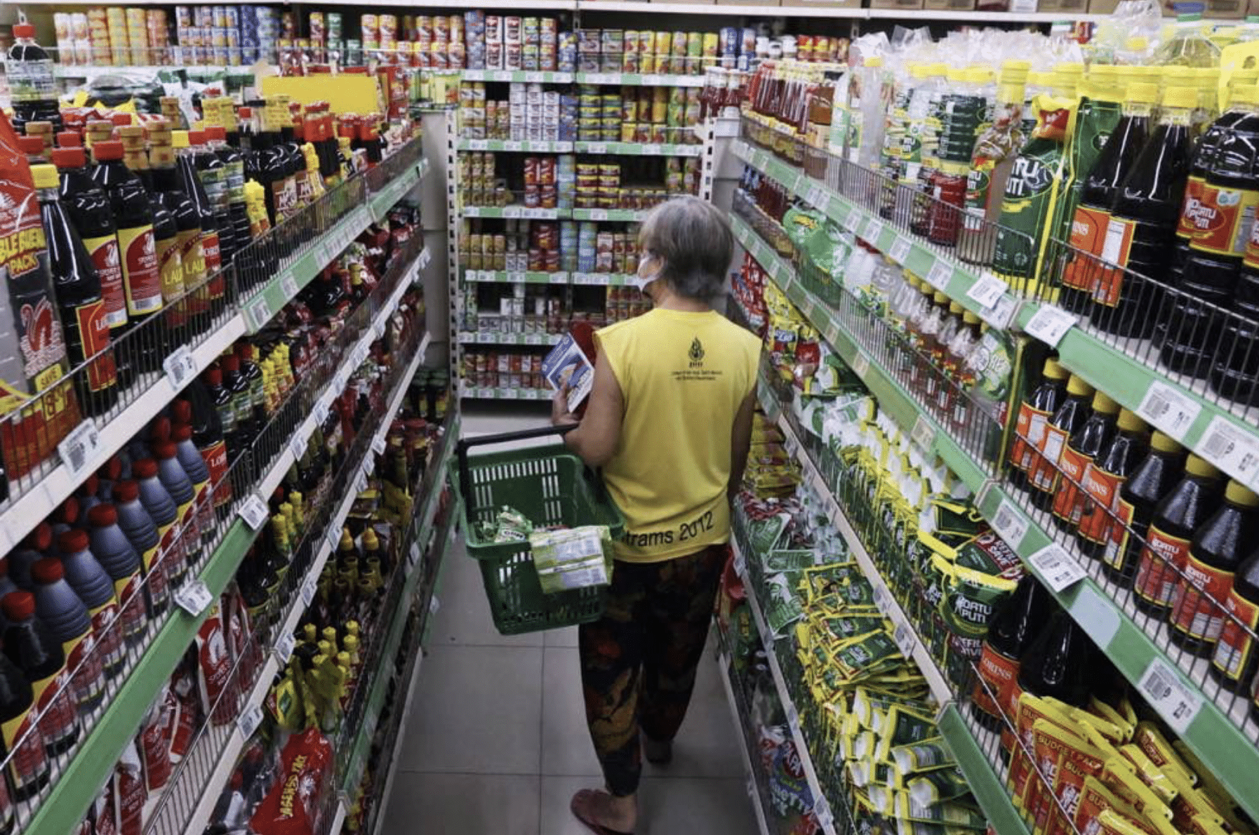 Marcos orders price freeze on basic goods until yearend