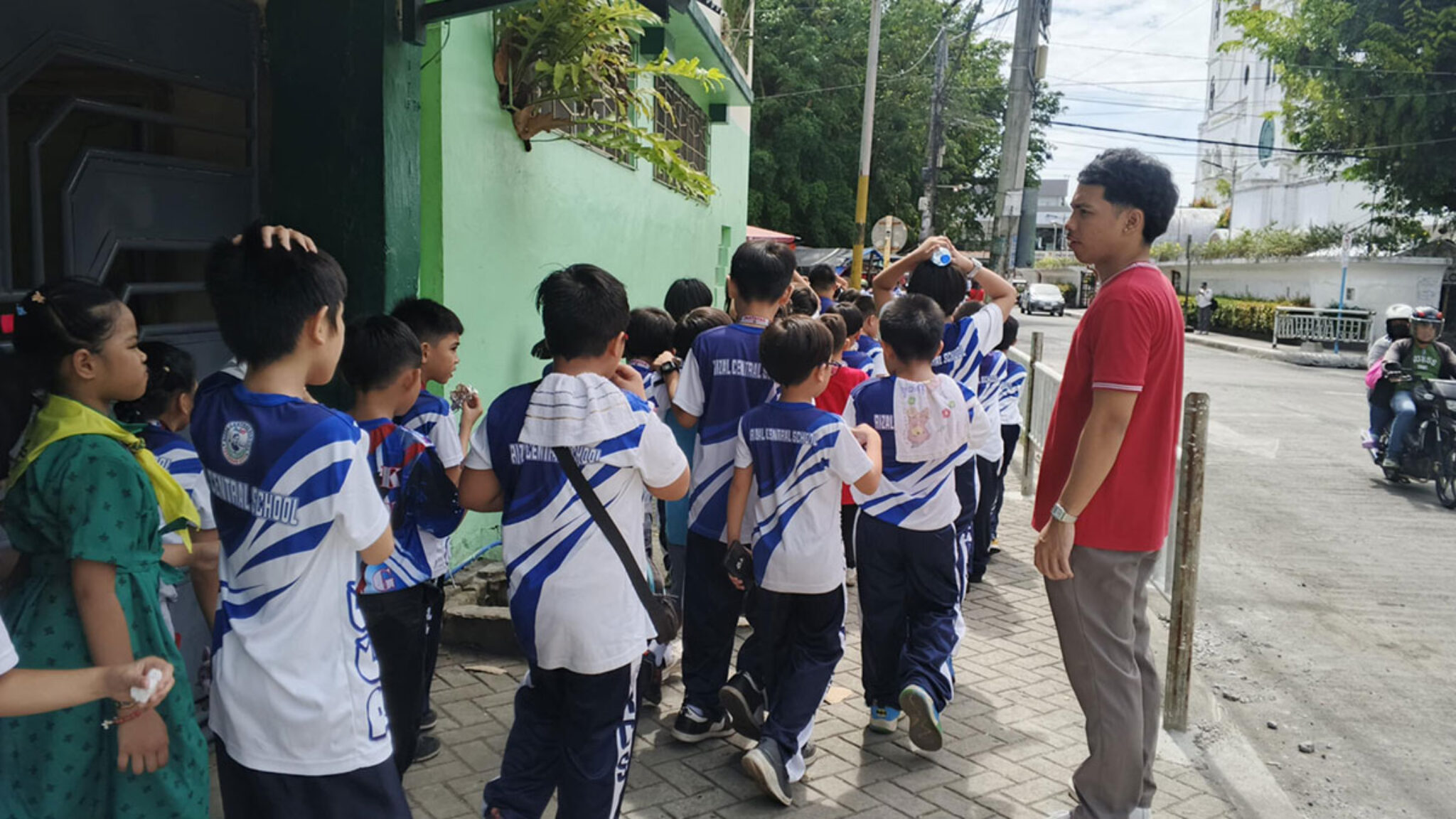 Strong Davao Oriental quake jolts Eastern Visayas