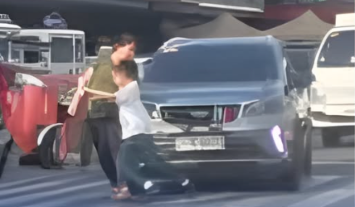 LTO suspends license of driver for nearly hitting child in crosswalk