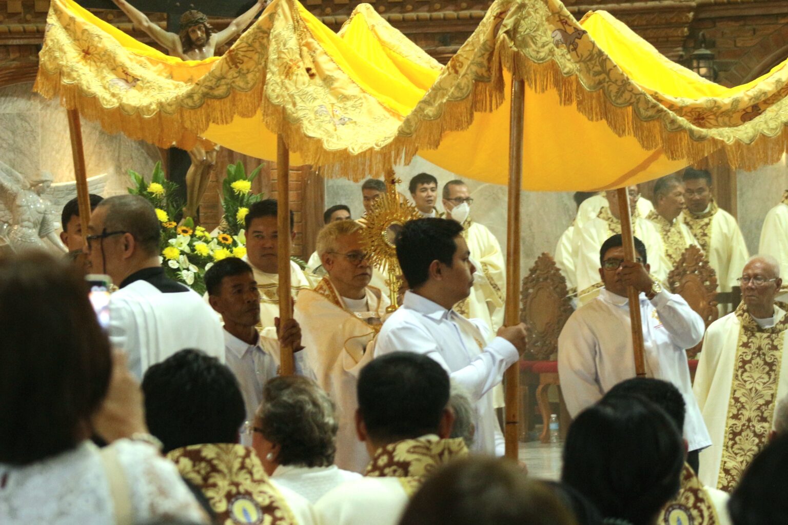 Ilagan bishop condemns ‘lesser kings’ who plague society | Inquirer News