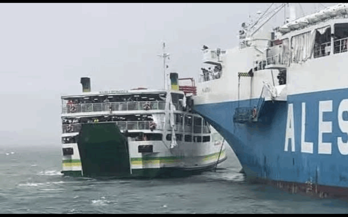 Ro-ro boat crashes with another ship as Tino brings high waves