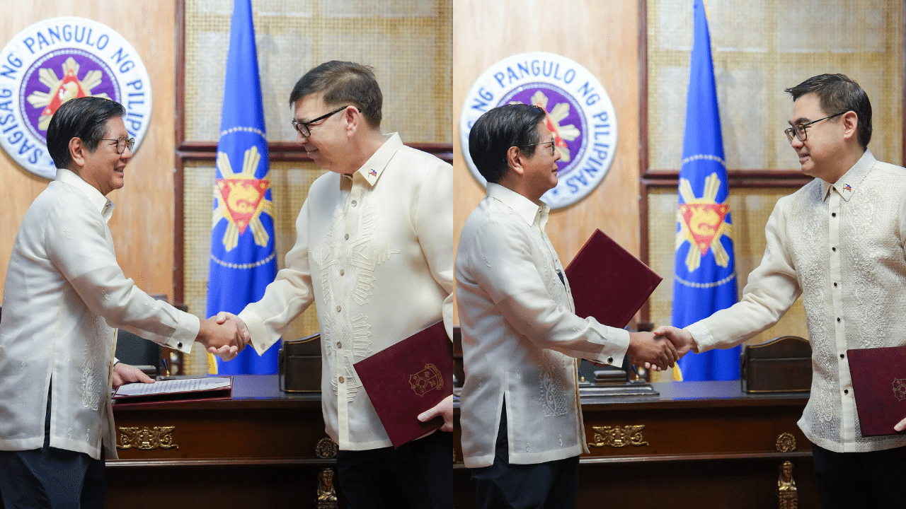 Marcos administers oath of office to Recto, Go