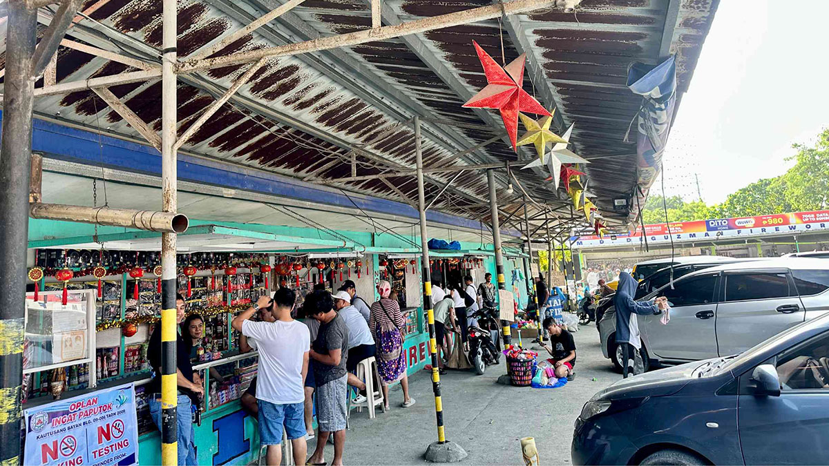 In Bulacan, contractors among biggest buyers of fireworks