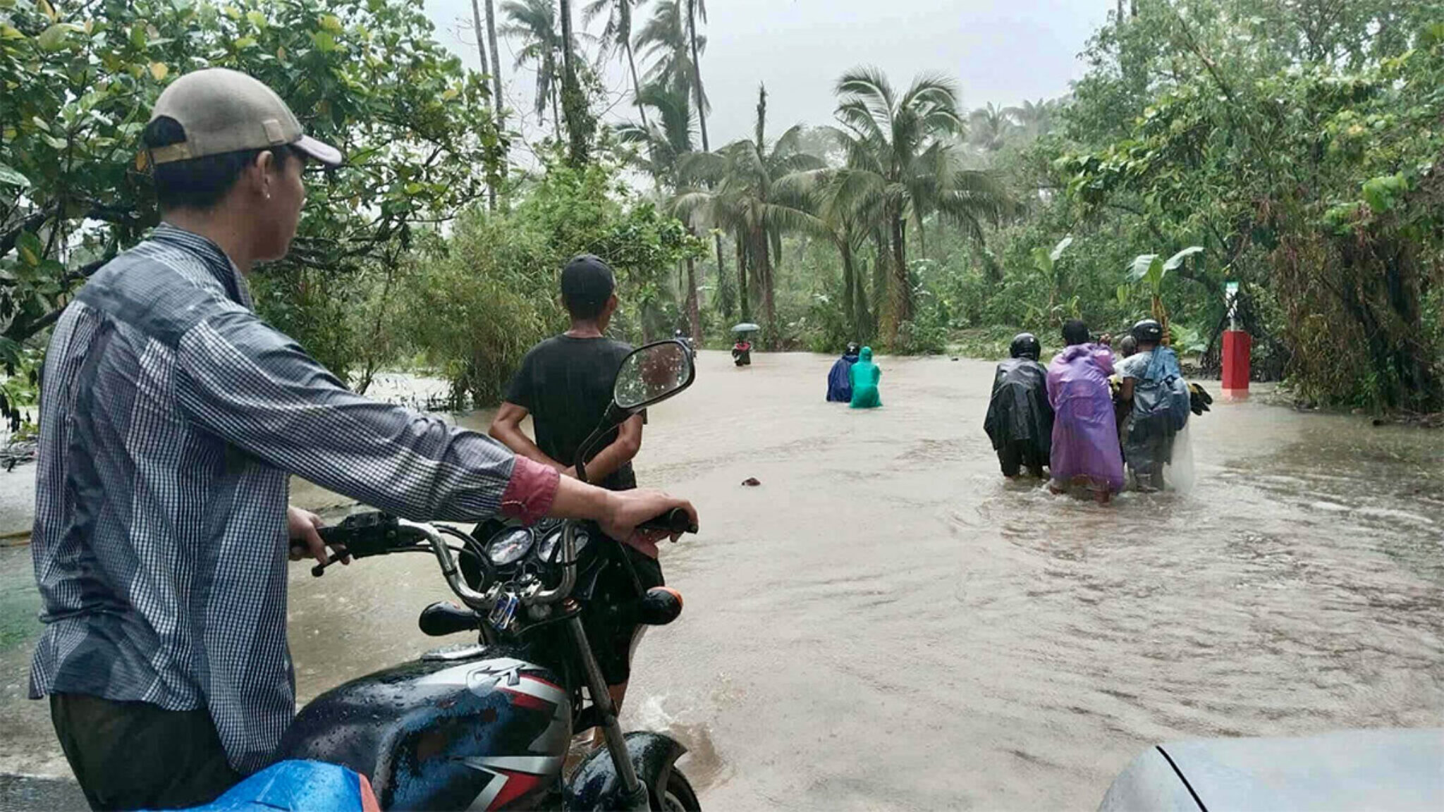 Wilma triggers floods in Albay, Camarines Sur