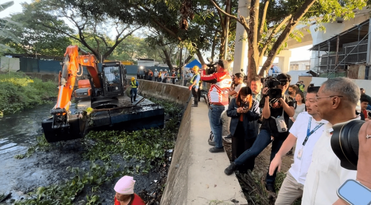 MMDA aims to clean 25 esteros to prevent floods