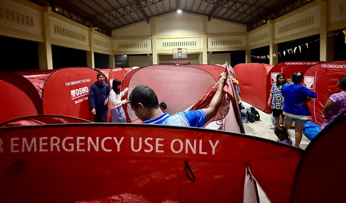 Albay gov orders evacuation as Phivolcs raises Mayon alert