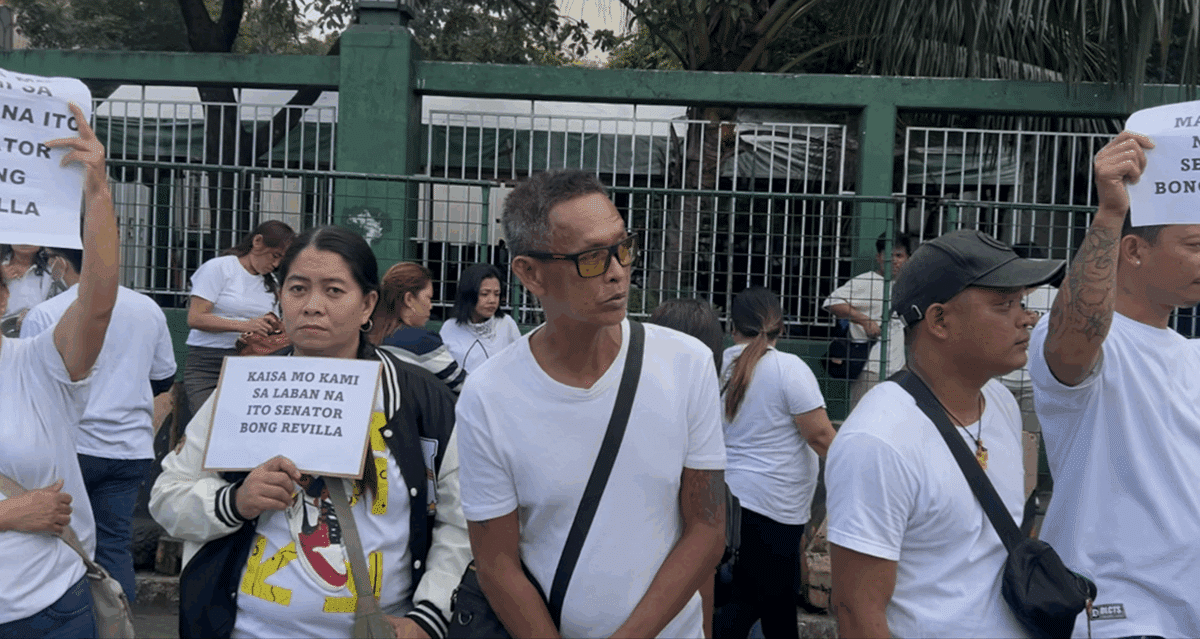 LOOK: Supporters of Revilla gather in front of Sandiganbayan