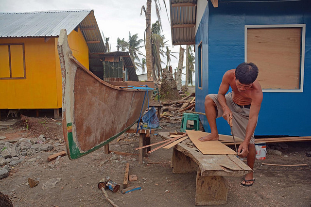 UN develops new ‘hybrid’ boat design for ‘Yolanda’ survivors | Inquirer ...