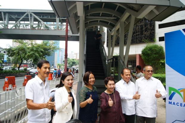 Gil Puyat overpass now open for Makati pedestrians | Inquirer News